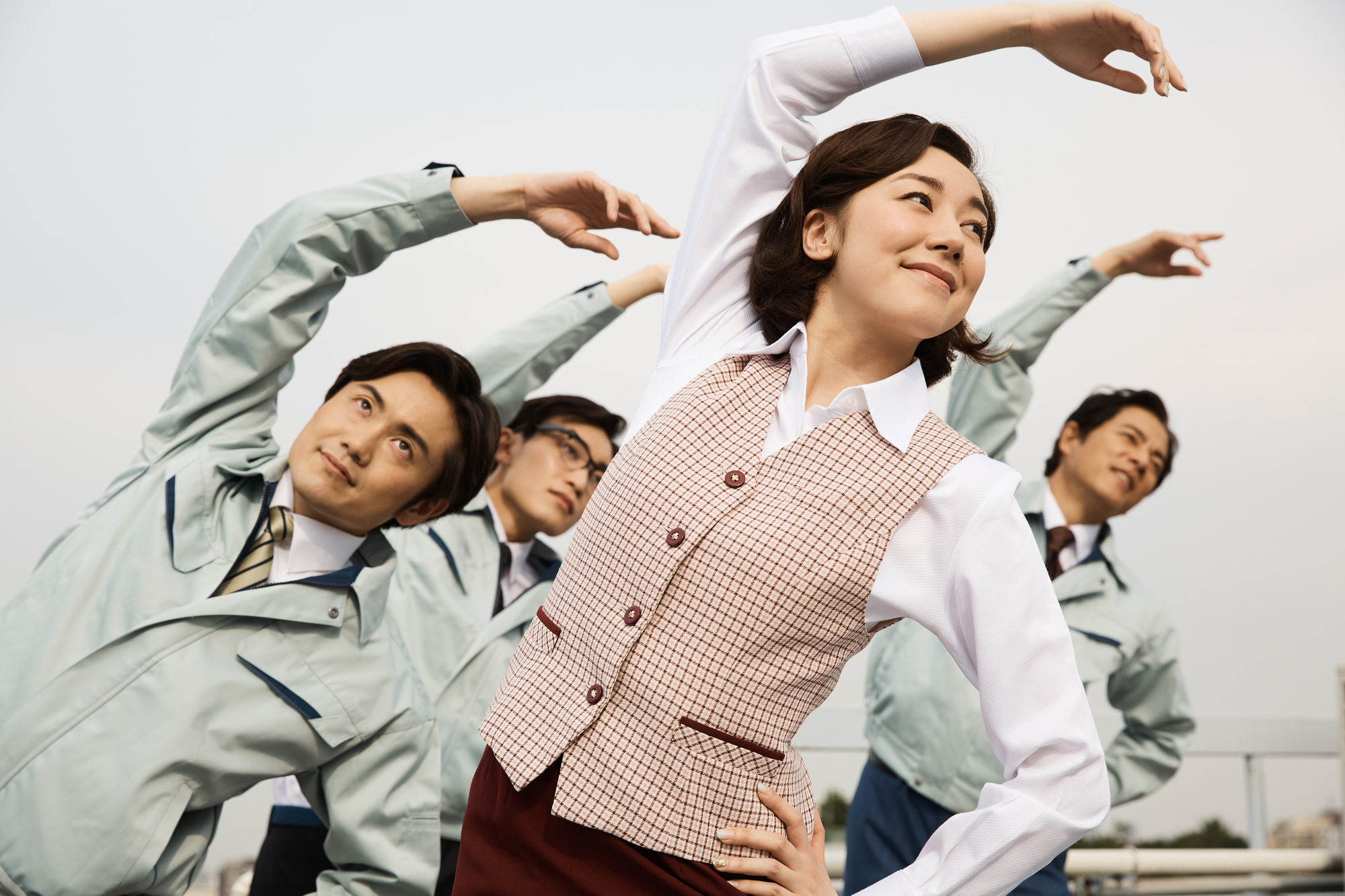 【座りっぱなし対策】オフィスでも在宅でも！座りすぎ解消習慣6選 – Work Conditioning Tips!